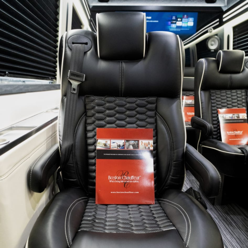The Top Benefits Of Using A Luxury Car Service For Work Travels ...
